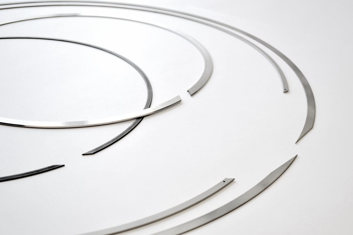 Retaining Rings & Circlips -Cross Retaining Rings & Circlips